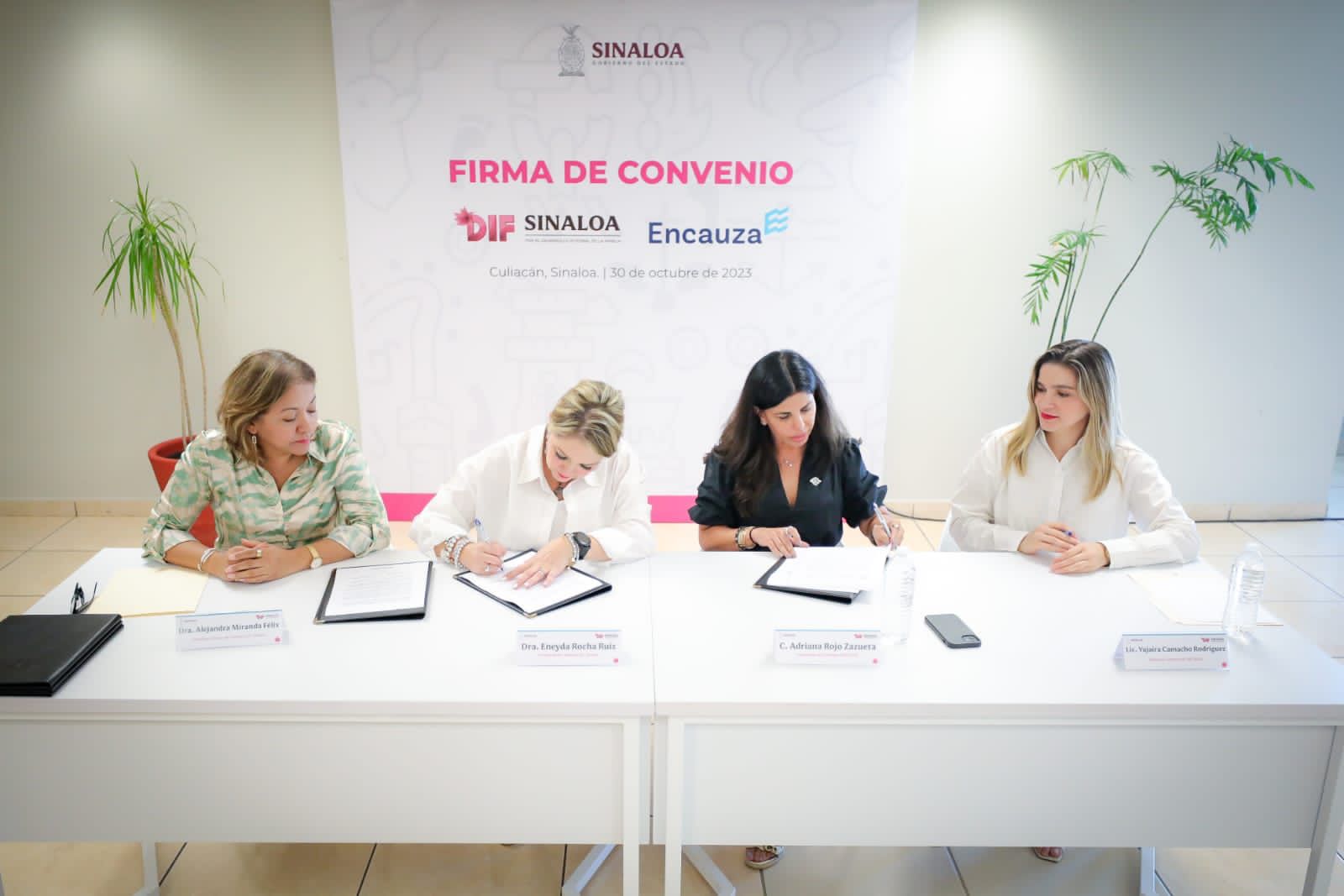 SIGNAN CONVENIO DE COLABORACIÓN EL SISTEMA DIF SINALOA Y LA FUNDACIÓN ...